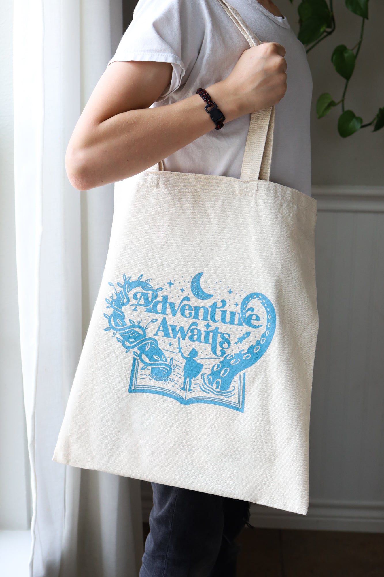 "Adventure Awaits" Library Bag (Boy) – Brighter Day Press